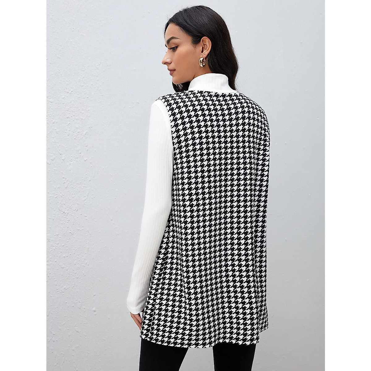 WDIRARA Women's Plaid Button Open Front Sleeveless Blazer Jacket Black Houndstooth L