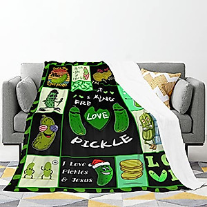 HUGLAZY Cute Pickle Throw Blanket, Plush Sherpa Fleece Novelty Food Blanket Throws for Couch Bed Sofa Travel, 54x70 Funny Blankets for Adults Size Birthday for Girls