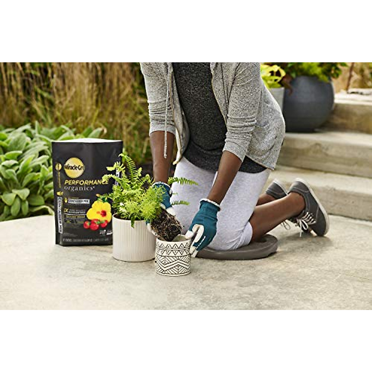 Miracle-Gro Performance Organics All Purpose Container Mix, 6 qt. - Organic, All Natural Plant Soil - Feed for up to 3 Months - All-Purpose Formula for Vegetables, Flowers and Herbs, 2-Pack