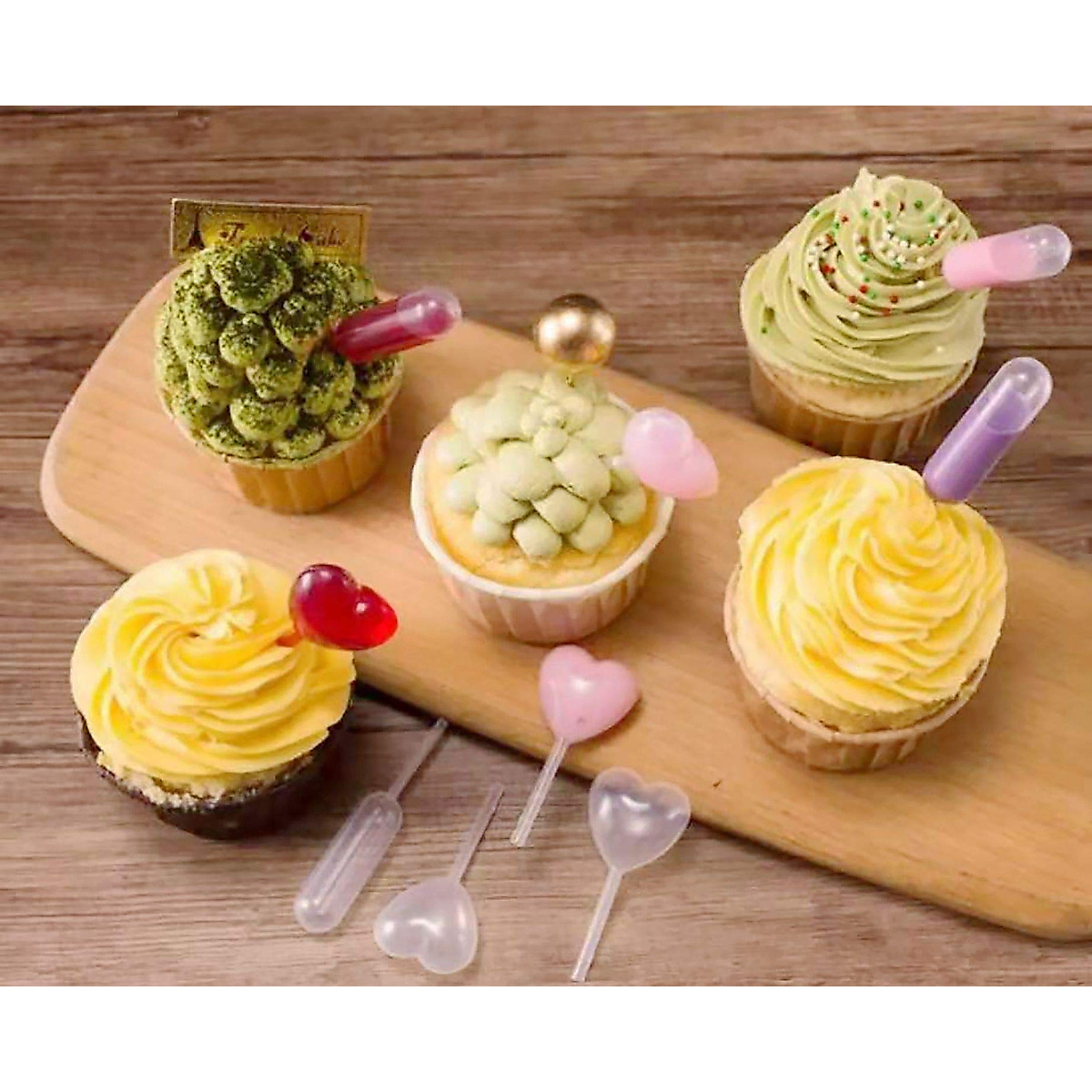 200pcs 4ml Mini Squeeze Transfer Cupcakes Pipettes-Rectangular,Heart,Round Shape,Disposable Plastic Droppers for Cupcake,Dessert,Strawberries and Chocolate, Birthday Party and Holiday Decoration.