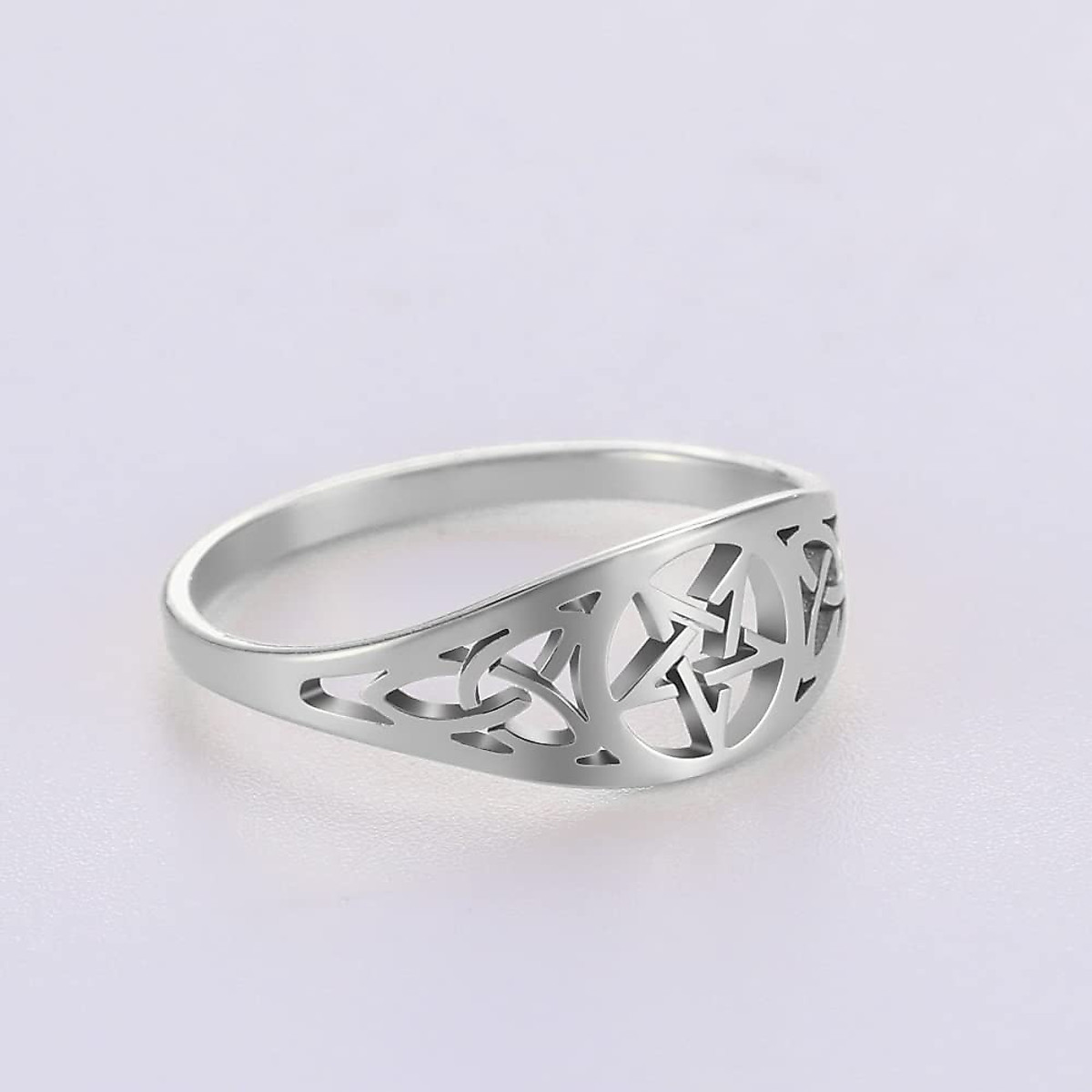 Dreamtimes Irish Knot Celtics Star Ring for Women Supernatural Pentagram Wicca Amulet Couple Rings Hamsa Fatima Hand Ring Vintage Religion Amulet Stainless Steel Jewelry Gifts (Knot Celtic, 20MM)