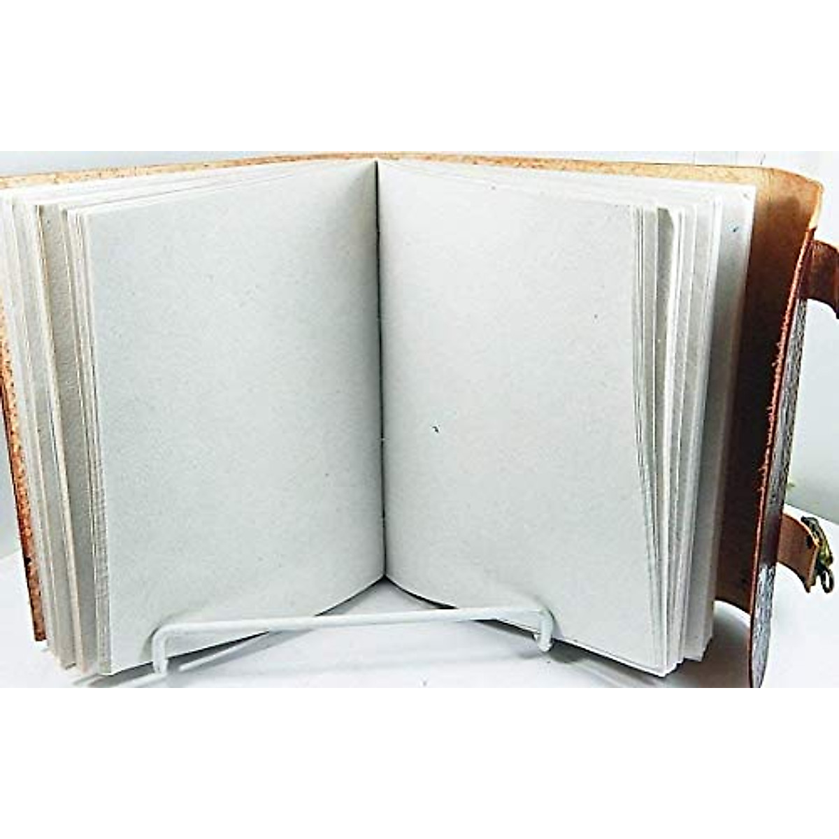 MONTEXOO Handmade Vintage Leather Bound Journal Notebook Diary Sketchbook With Lock For Men Women Blank Pages Old Antique Six Stone