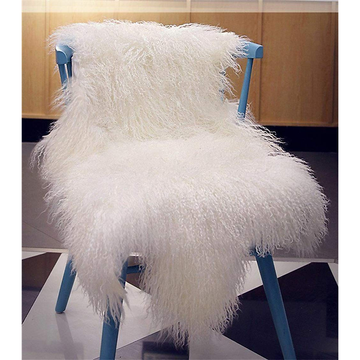Genuine Tibetan Mongolian Lamb Sheepskin Fur Rug Hide Pelt Throw Area Rug Carpet Chair Cover Fluffy Thick Decorativeas in Bedroom, Living Room White