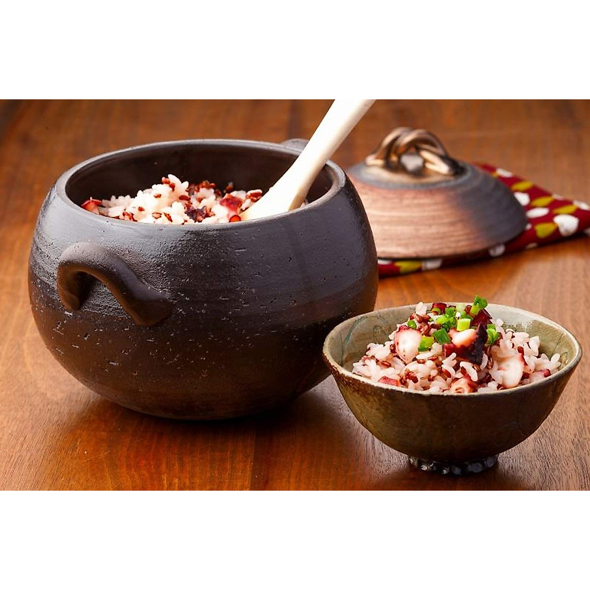 Japanese Donabe Rice Cooker with Non-Stick Coating - Made in Mie, Japan - 3 Go, Banko-Yaki