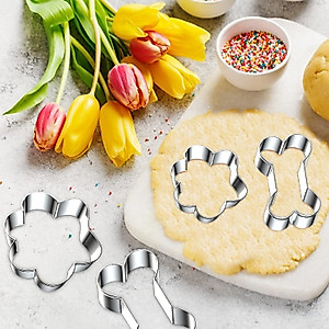6 PCS Bone and Dog Footprints Cookie Cutters Set, Metal 3 Sizes Dog Bone Footprints Shape Cookie Cutters, Dog Theme Party Cookie Cutter Dog Treats Cutters Molds for Homemade Treats and Baking