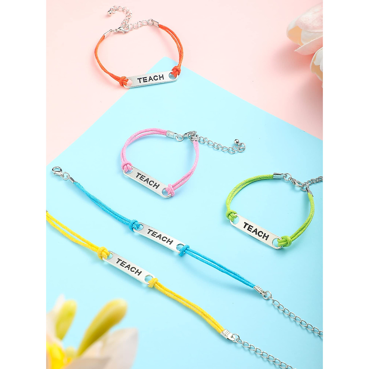 24 Pieces Teach Blessing Bracelets Colorful Greeting Bracelets Graduation Gifts for Women Men Teacher Appreciation Bracelet Graduation Gift Blessing Teacher's Day Gift Presents (Novel Style)