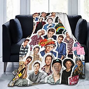 Blanket Ethan Cutkosky as Carl Gallagher Soft and Comfortable Warm Fleece Blanket for Sofa,Office Bed car Camp Couch Cozy Plush Throw Blankets Beach Blankets …