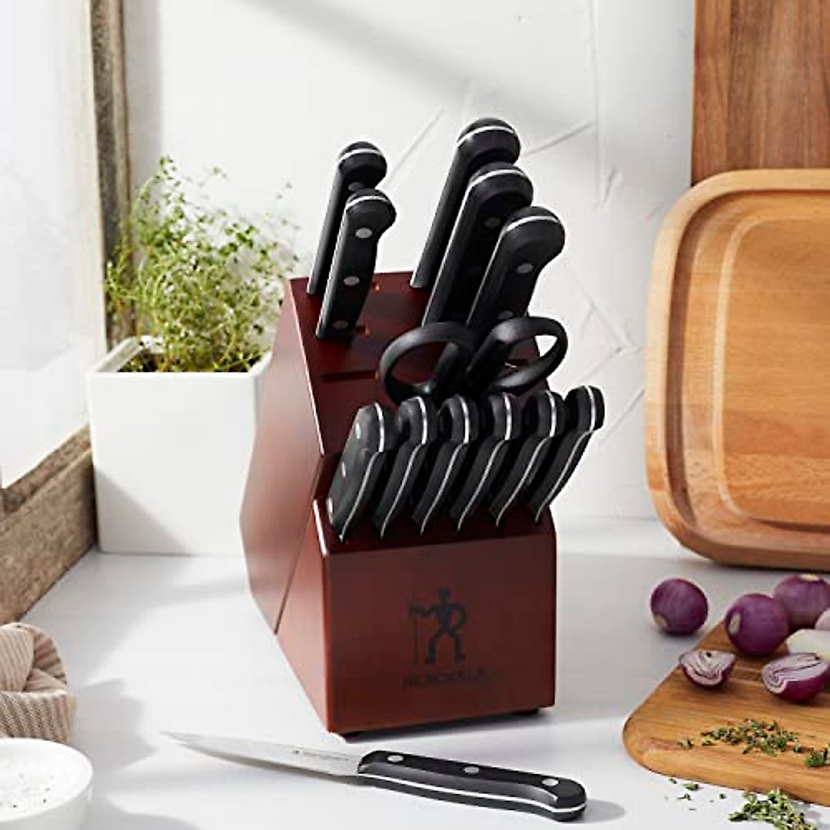 HENCKELS Everedge Solution Razor-Sharp 14-Piece Knife Set with Block, German Engineered Knife Informed by over 100 Years of Mastery