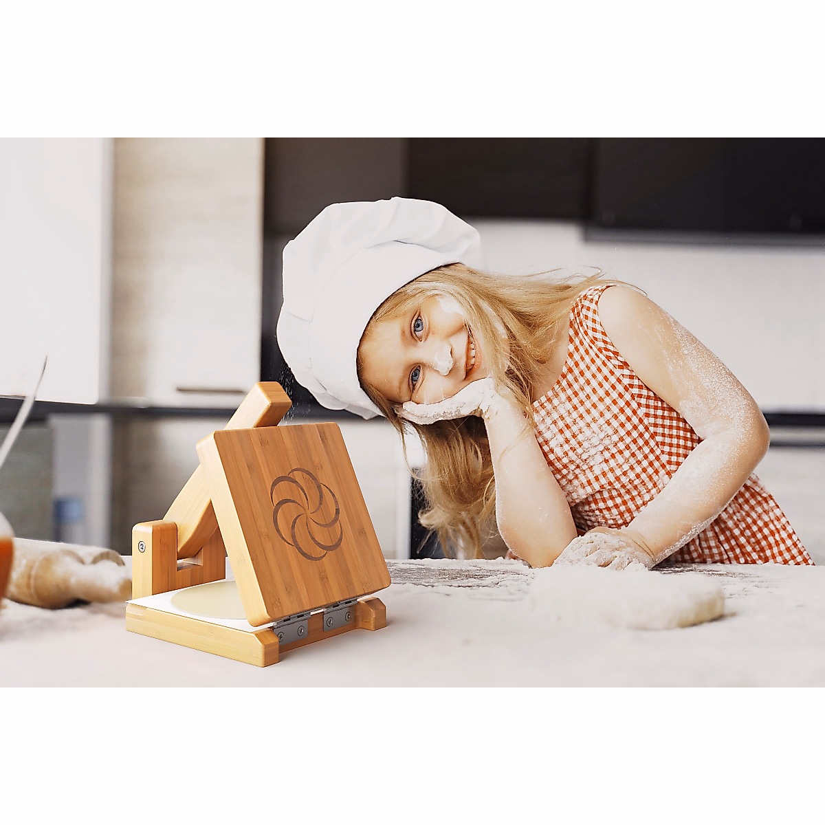 panan Wooden Tortilla Press Mexican Tortillera Presser Made from Natural Food-Grade Bamboo Wood Pataconera with Recipes eBook (Square 6")