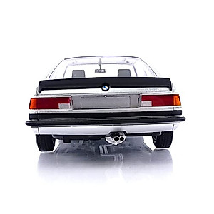 Minichamps 1982 635 CSi Silver Metallic 1/18 Diecast Model Car 155028107