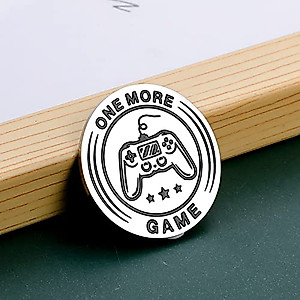 Valentines Day Gifts for Him Her Kids Boyfriend Gaming Flip Coin for Teens Boy Girl Gamer Husband Men Game Lover Christmas Stocking Stuffer 16 Birthday Decision Maker Coin One More Game Toys Gag Ideas