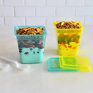 Youngever 7 Sets Plastic Parfait Cups, Reusable Plastic Dessert Cups with Lids and Inserts, Reusable Plastic Yogurt Cups with Inserts, Spill and Leak Proof (Medium 8 Ounce)