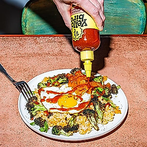 Organic Sriracha Hot Sauce by Yellowbird - Organic Chili Pepper Sauce with Red Jalapenos, Agave and Garlic - Plant-Based, Gluten Free, Non-GMO - Homegrown in Austin - 9.8 oz