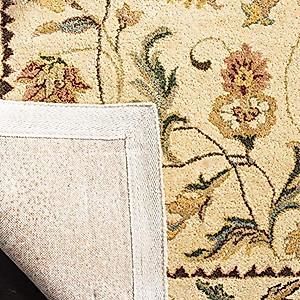 SAFAVIEH Bergama Collection 6' x 9' Ivory / Ivory BRG161B Handmade Oriental Premium Wool Area Rug