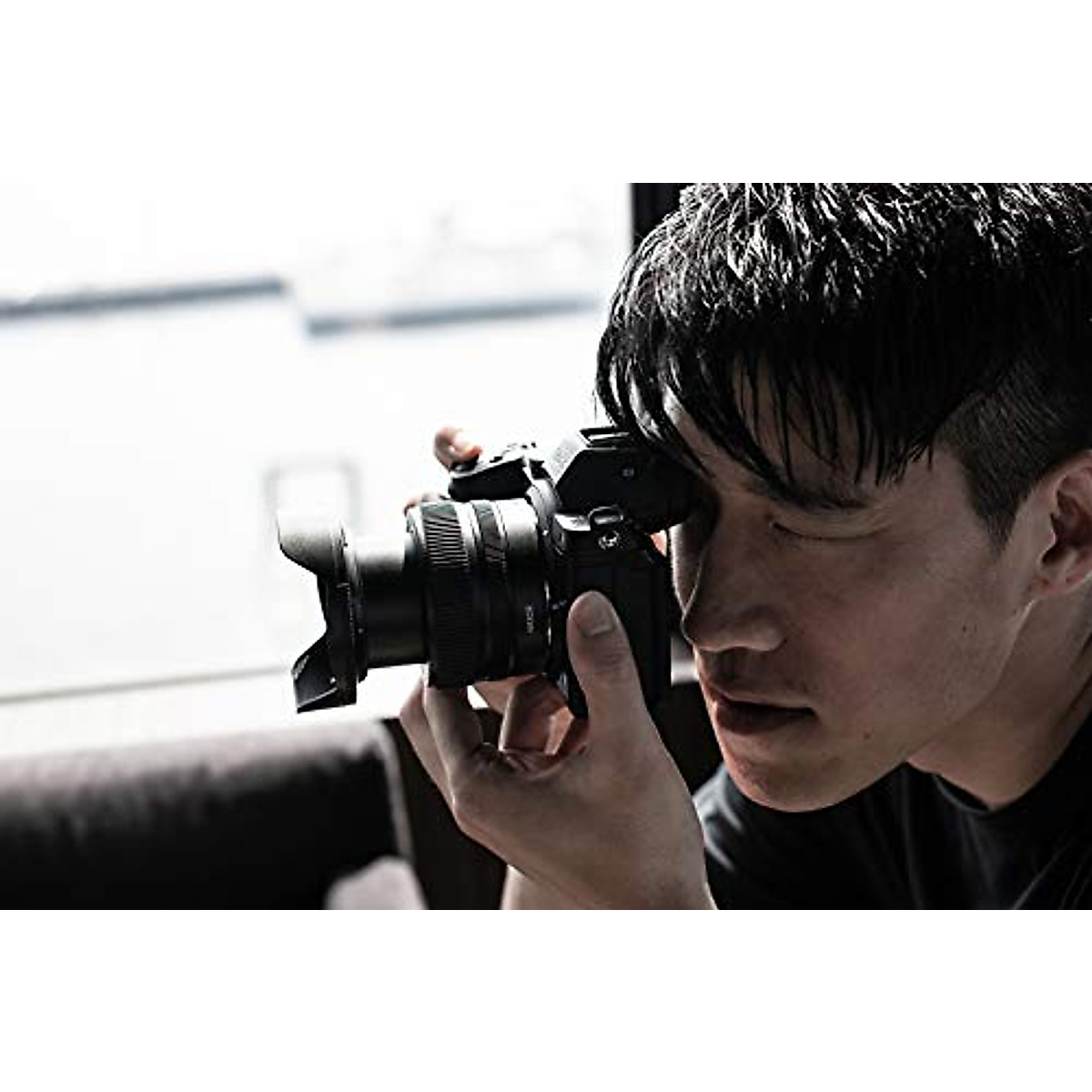 Nikon Z5 + Z 24-50mm Mirrorless Camera Kit (273-point Hybrid AF, 5-axis in-Body Optical Image stabilisation, 4K Movies, Dual Card Slots) VOA040K001