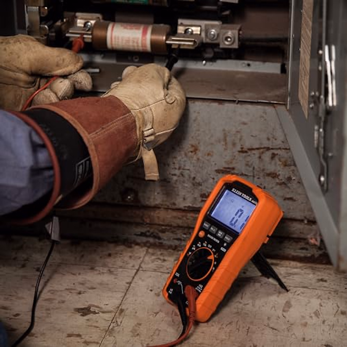 Klein Tools MM700 Multimeter, Electrical Tester is Autoranging, for AC/DC, LoZ, Temp, Capacitance, Resistance, Frequency, and More, 1000V