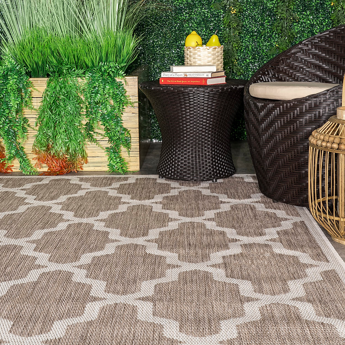 nuLOOM Gina Lattice Indoor/Outdoor Accent Rug, 2' x 3', Taupe, Rectangular, 0.1" Thick