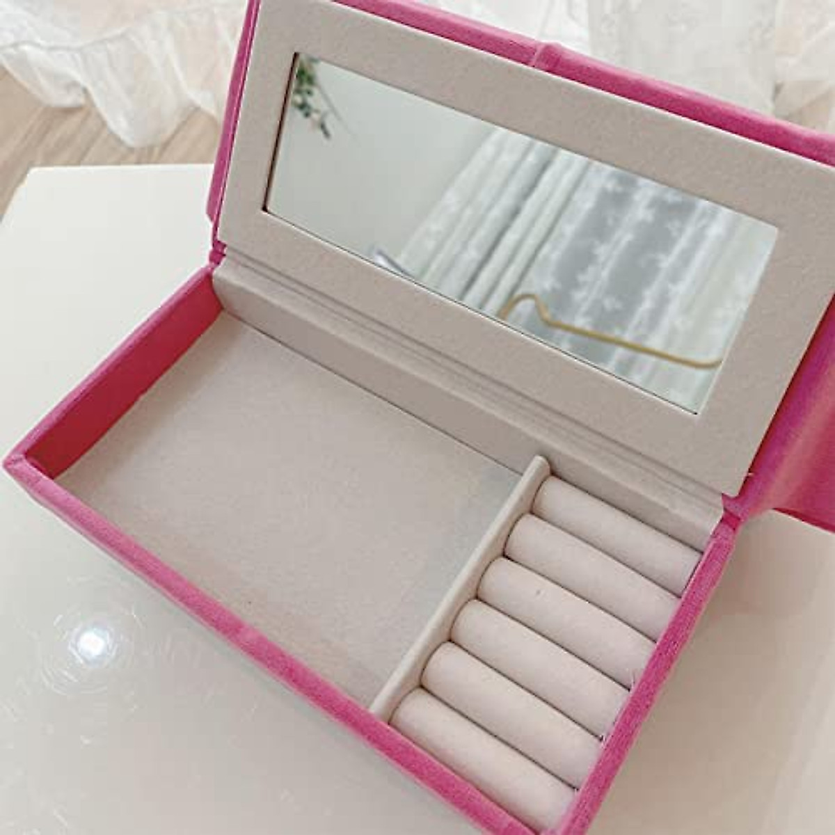 Harilla Jewelry Box Chaise Shape Display Case Pink Storage Holder Soft Lining Gift Lovely Women Earrings Organizer for Bedside Table Dresser