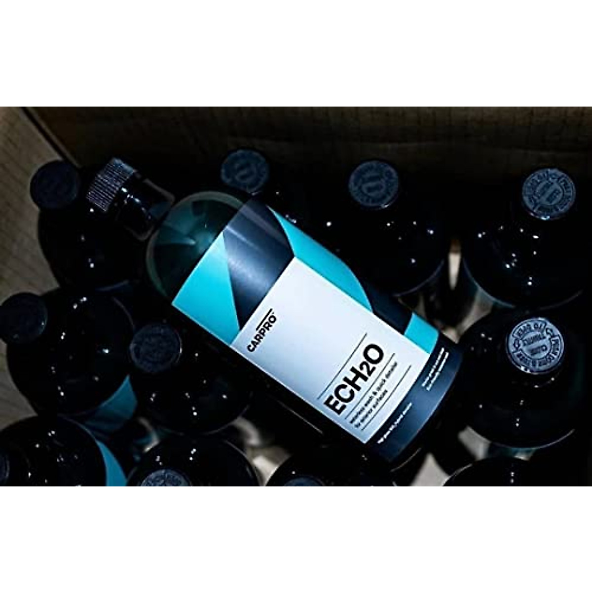 CARPRO ECH2O Waterless Wash, High Gloss Detail Spray, Rinse-Less Wash, and Clay Lubricant Concentrate - 1 Liter (34oz)