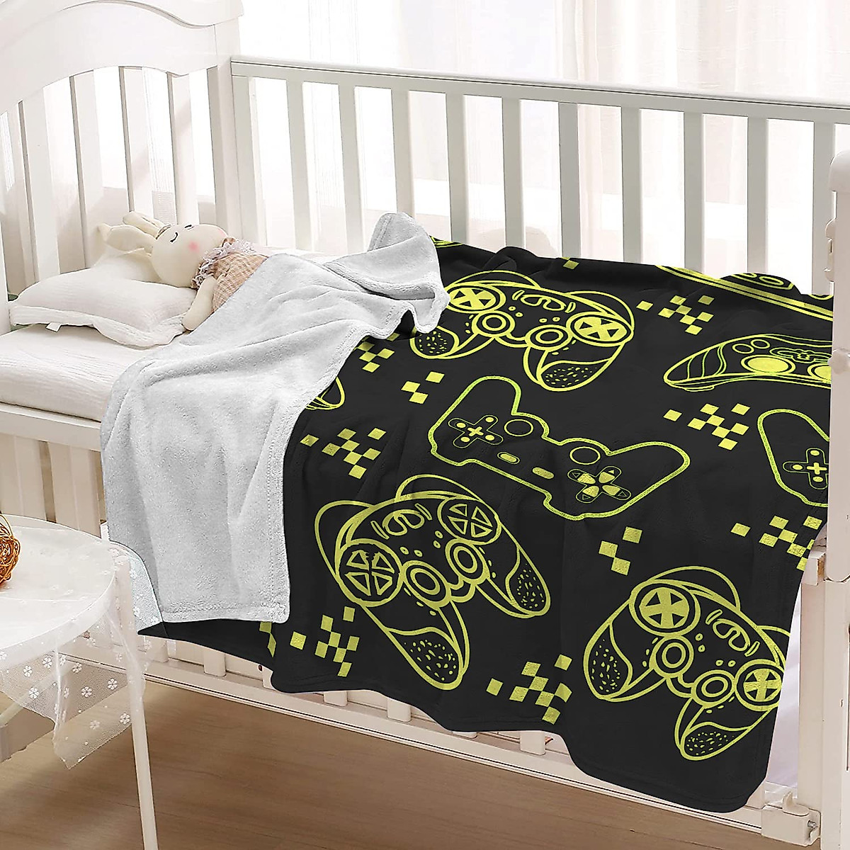 Tveinard Gaming Bedding Blanket Black Green Game Blanket Soft Fleece Gamer Throw Controller Blanket for Gamer Boys Kids 60 x 80 Inch