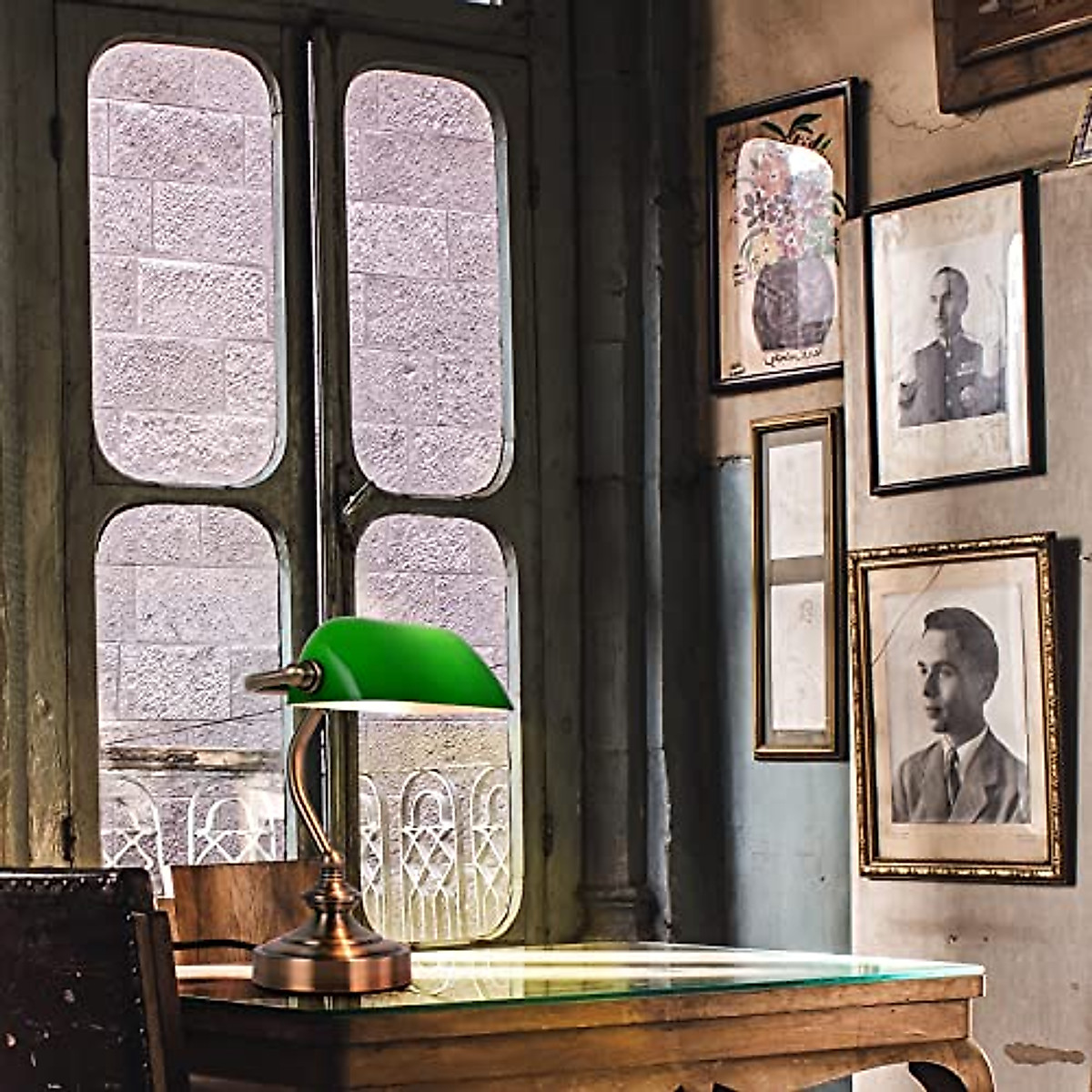 FIRVRE Green Glass Bankers Desk Lamp Traditional Classic Retro Mini Desk Light Plug-in for Bedroom Headboard Workplace Office Desk Library