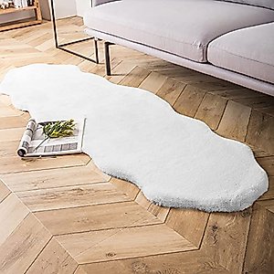 Rainlin Ultra Soft Fluffy Faux Fur Sheepskin Area Rug Modern 2x6 Living Room Fur Runner Rugs Shaggy Beside Rugs Warm Faux Fur Couch Cover for Sofa and Bay Window, White