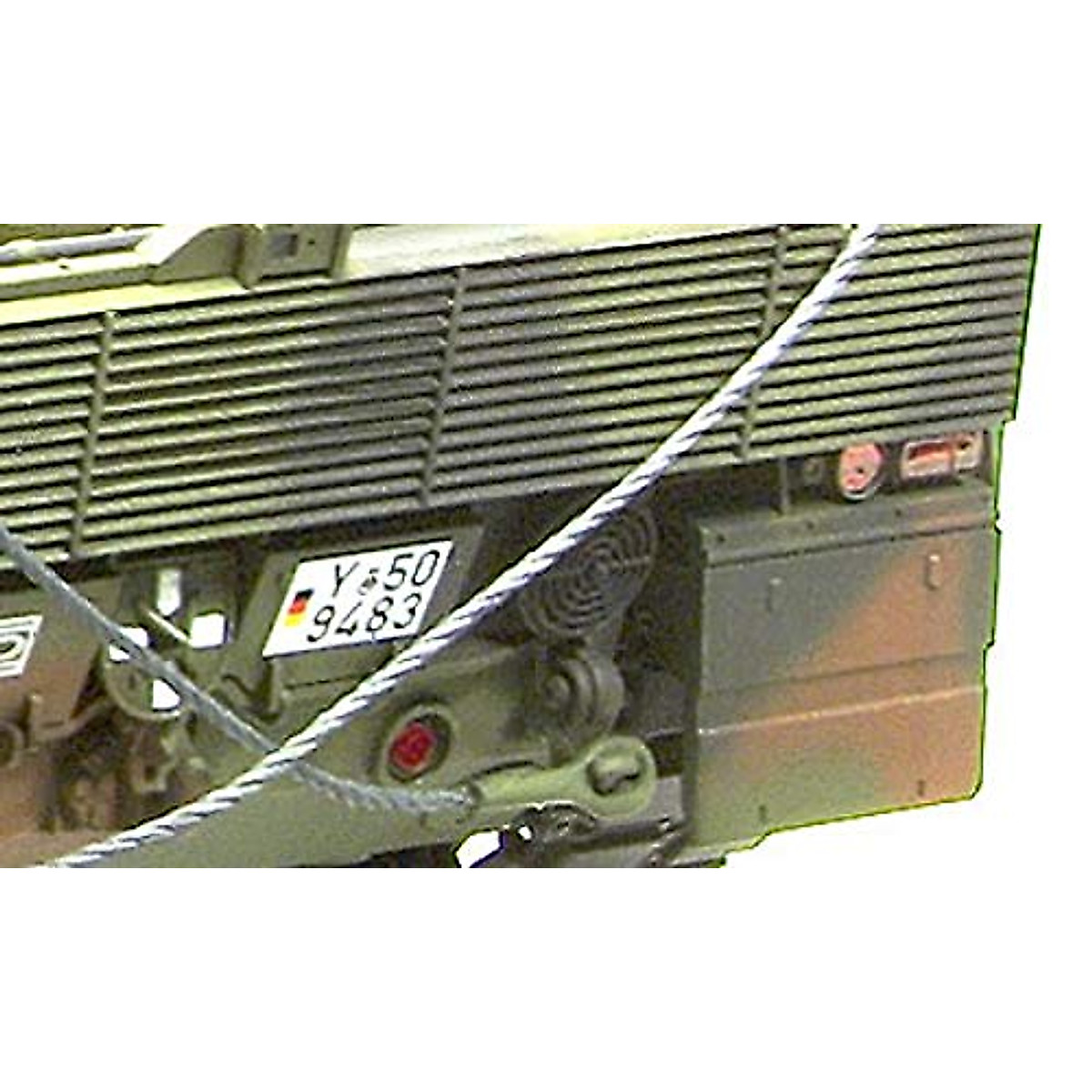 Tamiya 35271 Leopard 2 A6 Main Battle Tank Toy