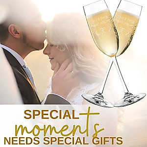 CKB Products Personalized Champagne Flutes Set of 2, Wedding Gifts for Bride and Groom with Couple's Names and Date, Interlaced Hearts, Customized Champagne Flutes, Modern Toasting Glasses
