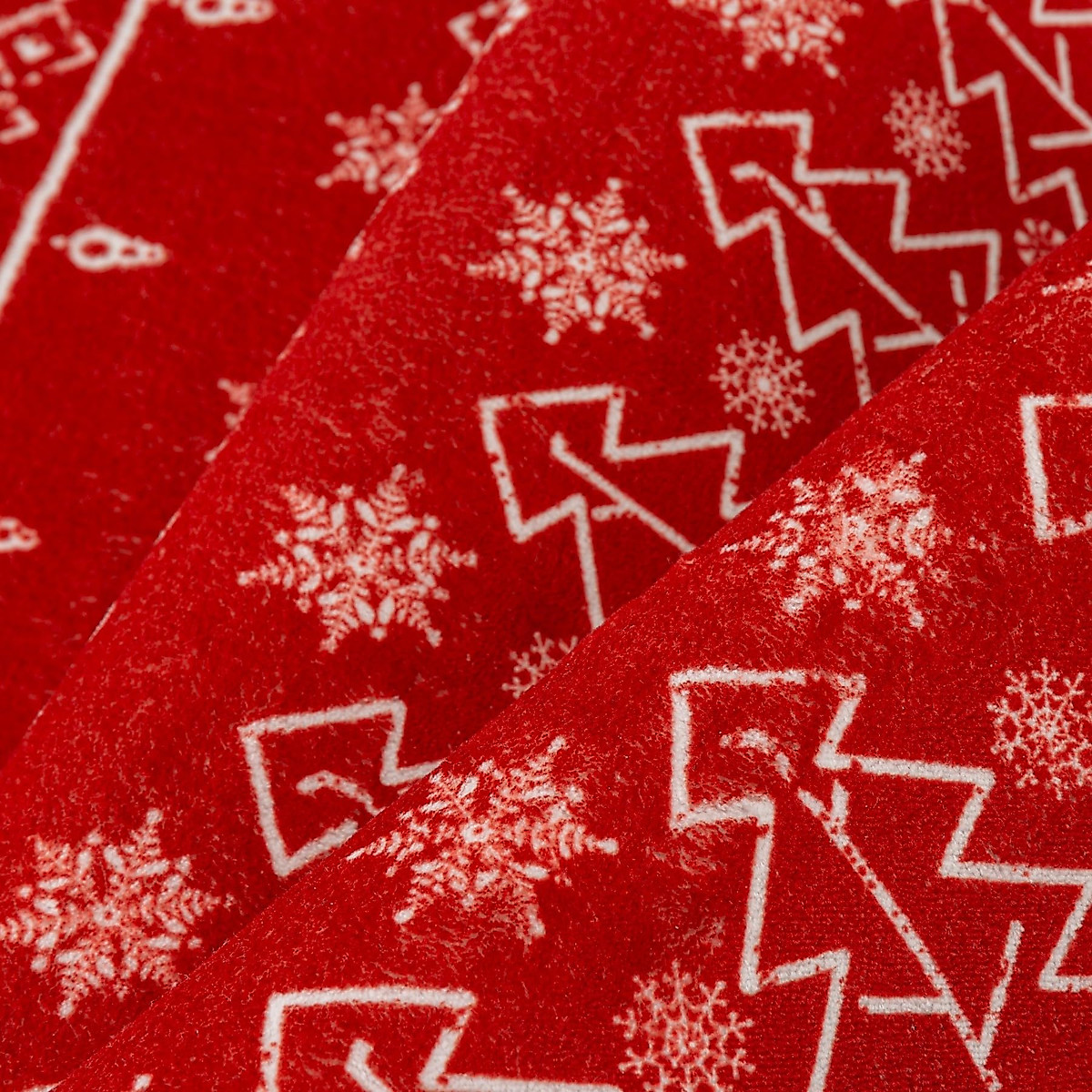 PureCozy Christmas Area Rug 5x7 Red Washable Kitchen Rug Xmas Snowflake Holiday Decor Indoor Throw Rug Decorative Living Room Non Slip Soft Low Pile Carpet Bedroom Dining Room Office Nursery Bathroom