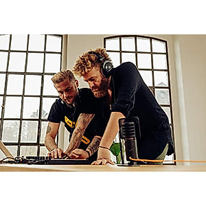 beyerdynamic DT 770 PRO 80 Ohm Over-Ear Studio Headphones in Gray. Enclosed design, wired for professional recording and monitoring