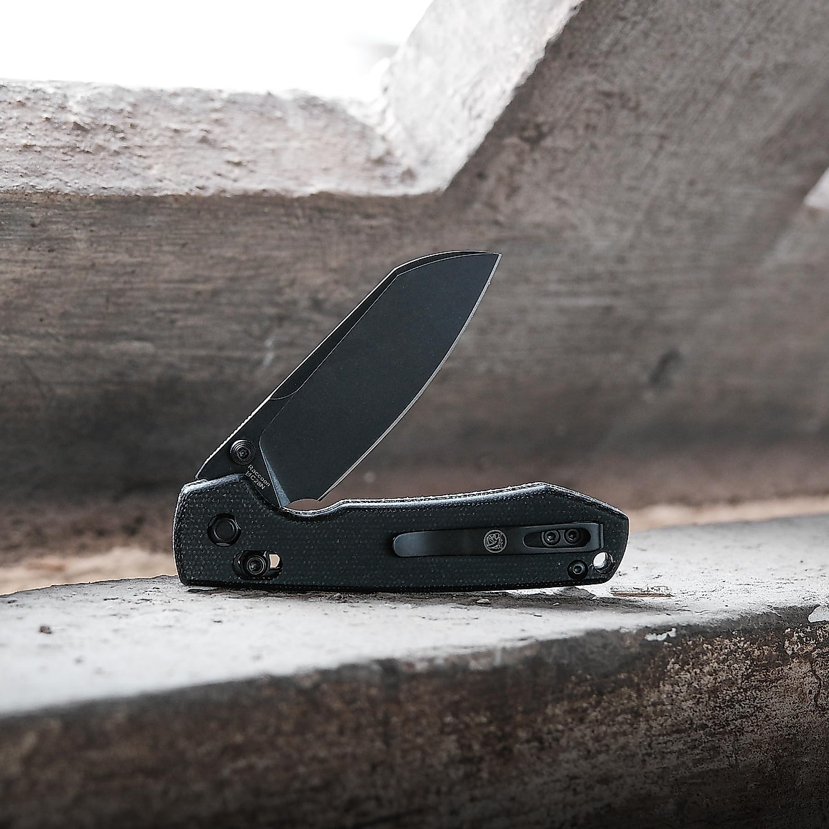 Vosteed EDC Knife, Lightweight Folding Pocket knife with Clip for Men and Women, Crossbar Lock Knife with 3.25" Sandvik 14C28N Steel Cleaver Blade, Micarta Handle for Camping, Hiking - Raccoon