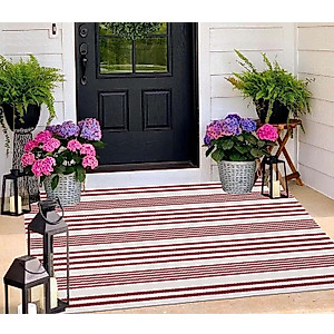 BUAGETUP Red and White Outdoor Rug 3'x 5' Hand-Woven Cotton Washable Rug Striped Front Porch Rug Machine Washable Indoor/Outdoor Area Rug Floor Mat for Farmhouse/Layered Door Mats/Living Room