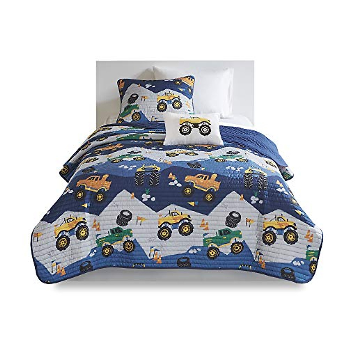 Mi Zone Kids Nash Reversible Quilt Set, Vibrant Fun Design, Lightweight All Season Children Bedding, Coverlet Bedspread, Boys Bedroom Décor, Twin, Big Wheel Monster Trucks 3 Piece