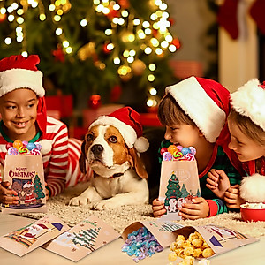 Kolewo4ever 240 Pieces Christmas Kraft Treat Bags Holiday Bags With Xmas Tree Santa Claus, Elk Prints Christmas Goodies Snack Gift Bags Red Green Candy Buffet Paper Bags for Christmas Holiday，6 Styles