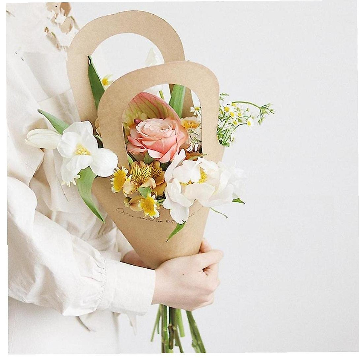 Pinicecore 5pcs Handle Kraft Paper Flower Bags Flowers Wrapping Gift Flower Packaging Home Decoration