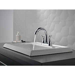 Delta Faucet Broadmoor Pull Down Bathroom Faucet Chrome, Bathroom Pull Out Faucet, Bathroom Sink Faucet with Pull Down Sprayer, Centerset Bathroom Faucet with Magnetic Docking, Matte Black 25765LF-PD