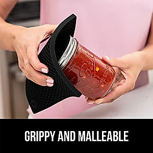 Gorilla Grip Heat and Slip Resistant Silicone Oven Mitt and Trivets Set, Waterproof, Cotton Lined Gloves, BPA-Free, Long Cooking Mitts and Trivet Mats, Kitchen Potholder Sets for Pans, 4 Pieces, Black