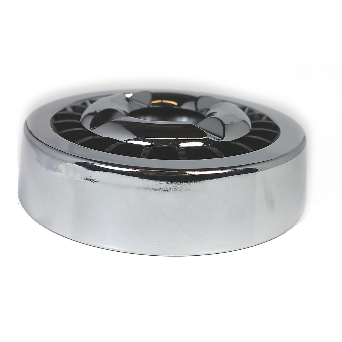 Buddies Silver Round Metal Ashtray Built-In Extinguisher and Storage 5 1/2"