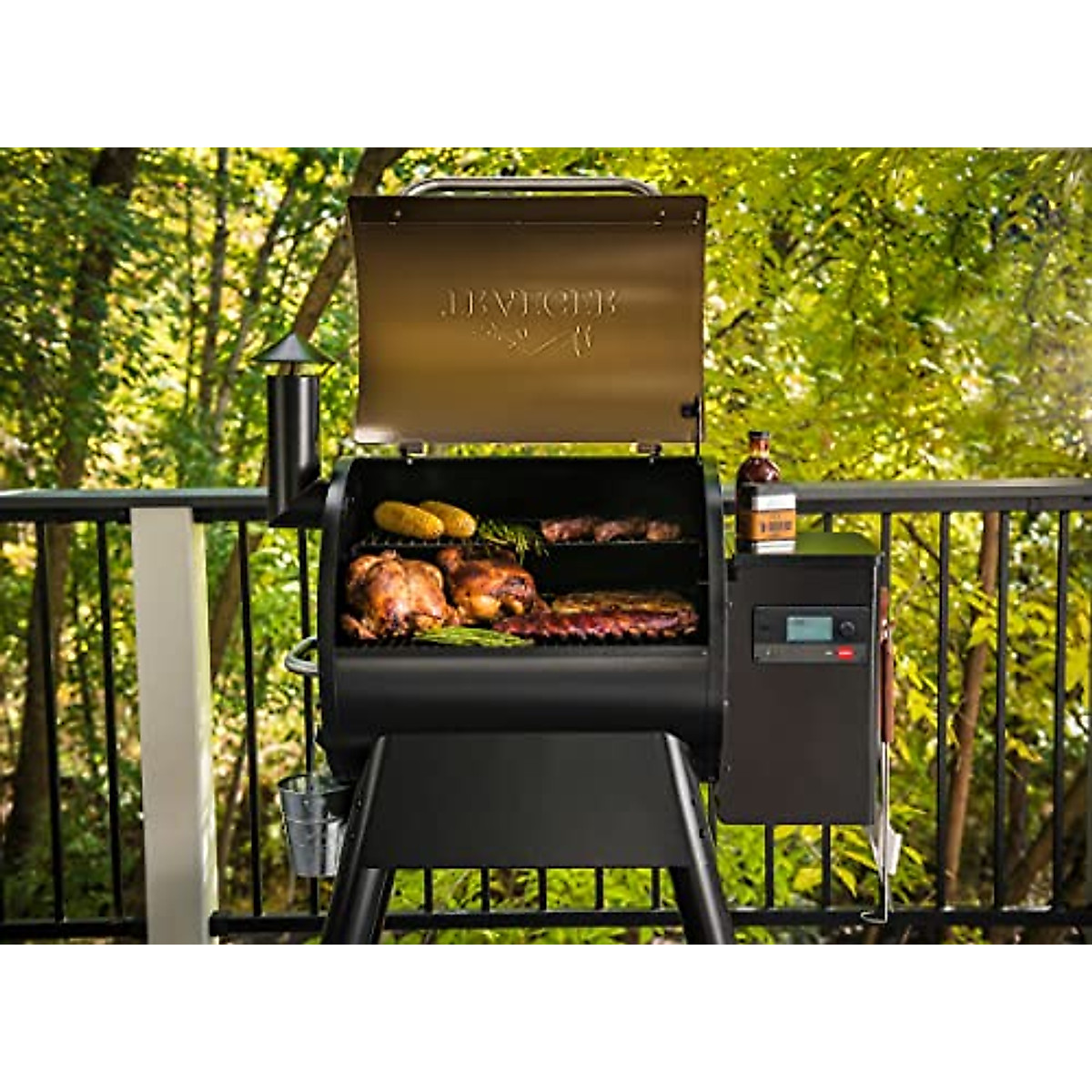 Traeger Grills Pro Series 575 Wood Pellet Grill and Smoker with BAC503 575/22 Series Full Length Grill Cover