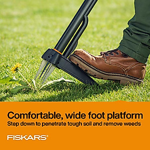 Fiskars 339950-1002 4-Claw Weeder, 39 Inch