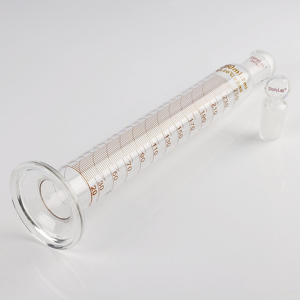 stonylab Measuring Cylinder with Stopper, 250 ml Heavy Wall Borosilicate Glass Measuring Graduated Cylinder with 24/40 Standard Ground Joint and Flat Head Stopper, 1 Pack