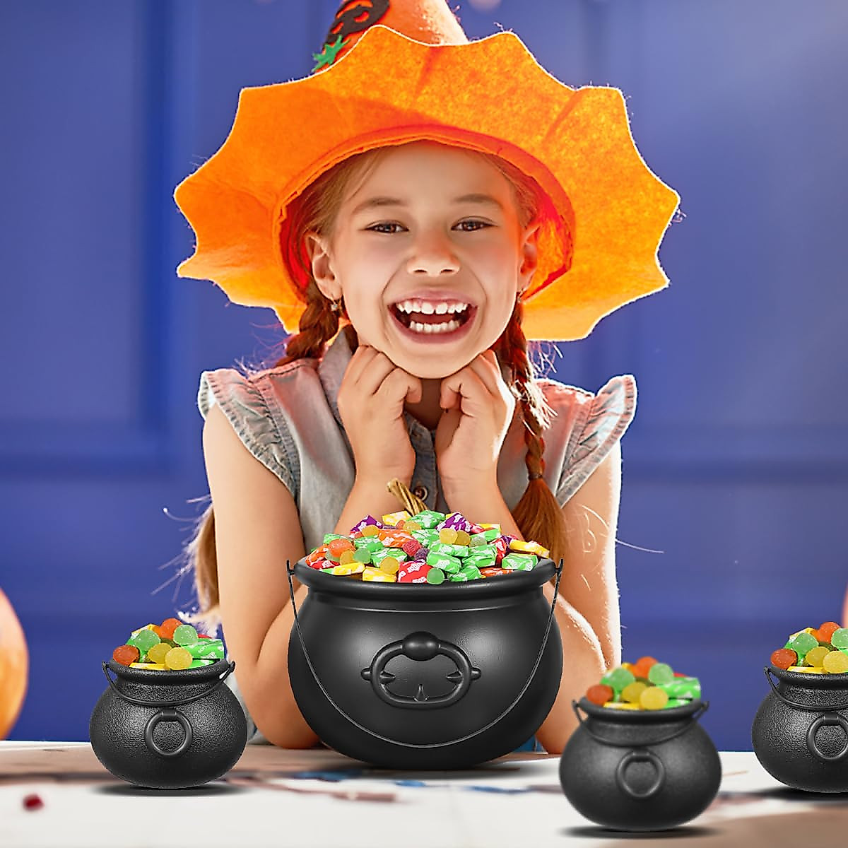 Hemoton Black Plastic Candy Cauldron Kettles with Handle Set, Included 7.7" Cauldron Candy Kettles, 6 Pcs 3.1"Small Cauldron, 6 Pcs Halloween Eyeballs Horror Party Favors Supplies Decoration