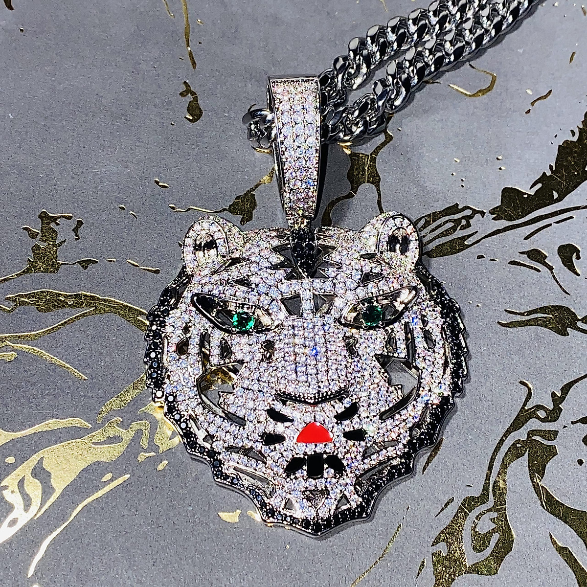 8mm Miami Cuban Link Chain Bengal Tiger Big Custom Cuban Pendant Iced Diamond cz Men Women 925 Italy Men's Choker Chain, 14k White Gold Silver Miami Cuban 6mm Chain Necklace Choker, Diamond Pendant (22" Chain Pendant)