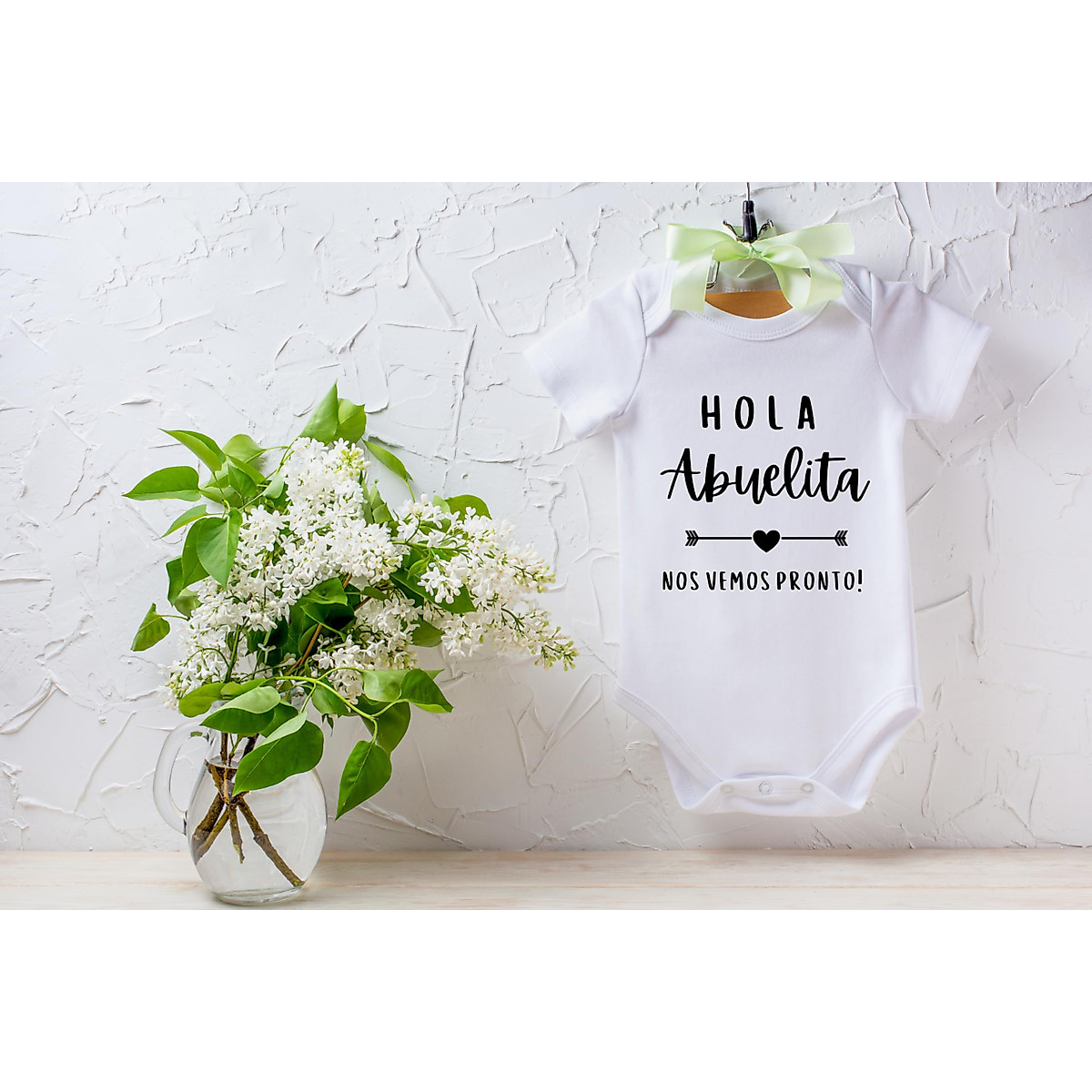 "Hola Abuelita Nos Vemos Pronto" Pregnancy Announcement Outfit – Gift for Expecting Grandparents