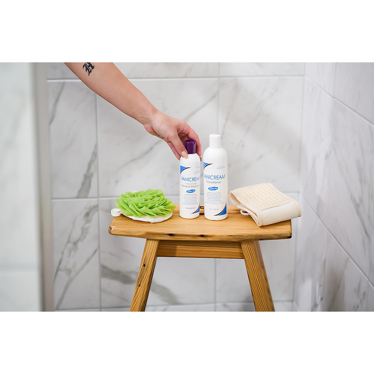 Vanicream Dandruff Shampoo – pH Balanced Mild Formula Effective For All Hair Types and Sensitive Scalps - Free of Fragrance, Lanolin, and Parabens – 8 Fl Oz