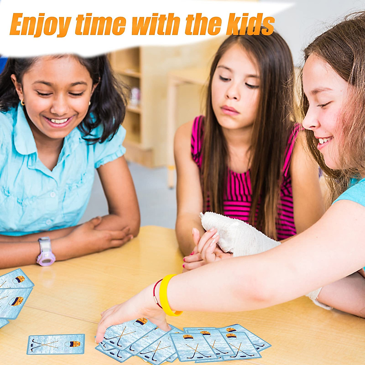 Hockey Card Binder,4-Pocket Cards Holder,Trading Card Binder Fits 400 Cards With 50 Removable Double Sided Sleeves,Portable Cards Album Case for Sports Cards Collection