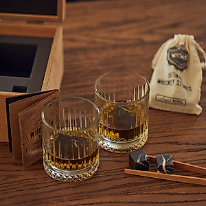 Hediye Sepeti Whiskey Glasses and Stones Gift Set, Handmade Wooden Box 2 Whisky Glasses Whiskey Stones Bourbon Gifts for Whiskey Lovers, Whiskey Accessories Gift Set, 2 Glasses (30th)