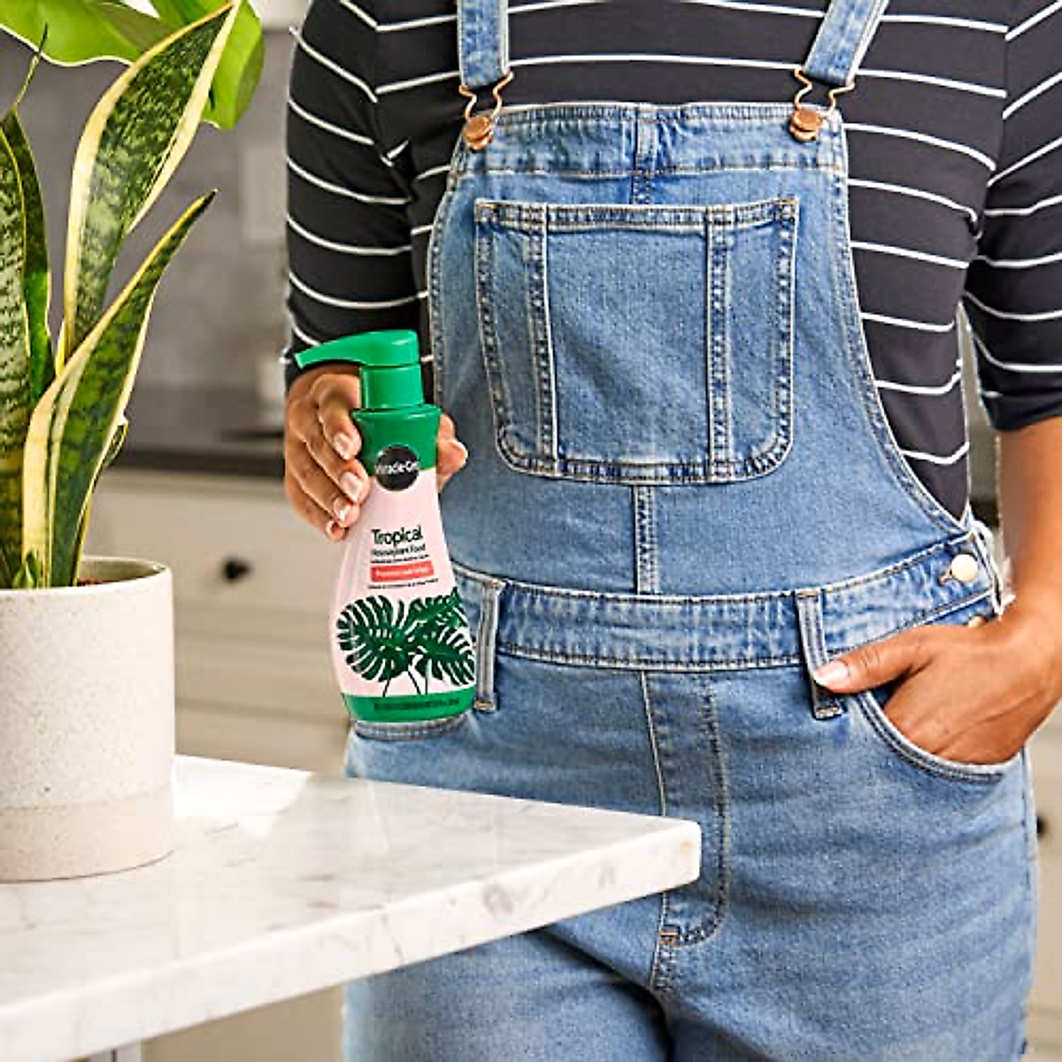 Miracle-Gro Tropical Houseplant Food - Liquid Fertilizer for Tropical Houseplants, 8 fl. oz.