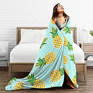 Perinsto Cute Pineapples Throw Blanket Ultra Soft Warm All Season Polka Dots Background Decorative Fleece Blankets for Bed Chair Car Sofa Couch Bedroom 50"X40"