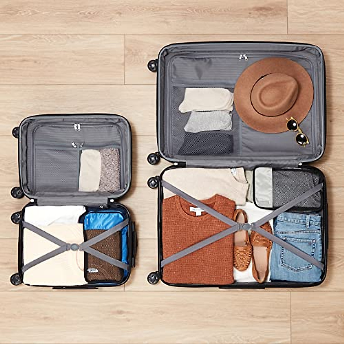 Amazon Basics 2-Piece Luggage Set (21", 30"), Hardshell Suitcases With Wheels, Expandable For Up to 25% More Space, With Scratch-Resistant Surface, Four Multi-directional Wheels, Navy Blue